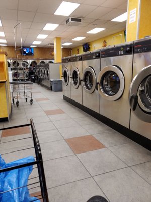 SPINCYCLE COIN LAUNDRY - Updated January 2026 - 28 Photos & 14 Reviews ...