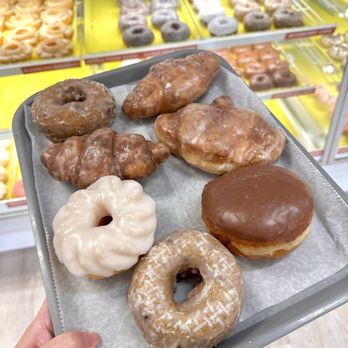 TONYS DONUTS - Updated December 2025 - 77 Photos & 58 Reviews - 11525 ...