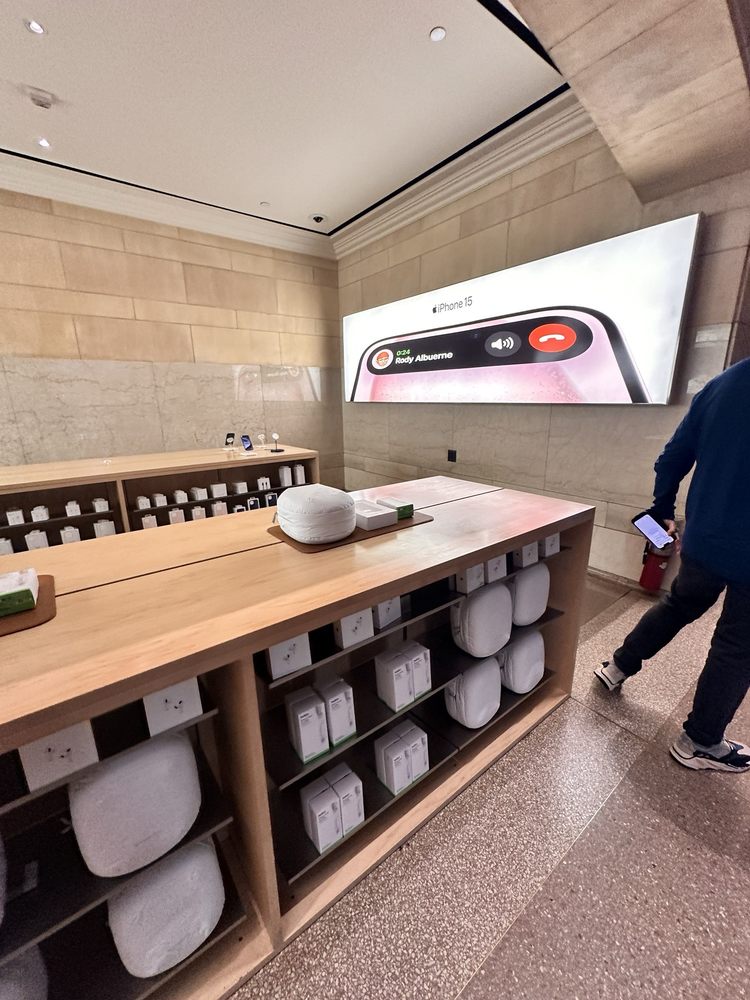 APPLE GRAND CENTRAL - Updated July 2025 - 307 Photos & 567 Reviews - 45 ...