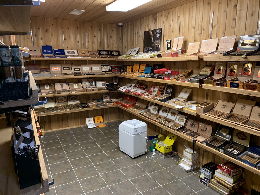 SMOKERS DEN - Updated November 2025 - 42930 Schoenherr Rd, Sterling ...