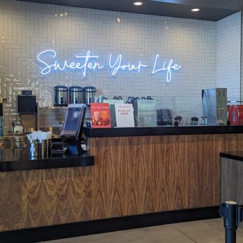 85°C BAKERY CAFE - SIMI VALLEY - Updated January 2025 - 153 Photos ...