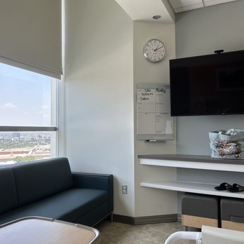 WILLIAM P CLEMENTS JR UNIVERSITY HOSPITAL - Updated January 2026 - 68 ...