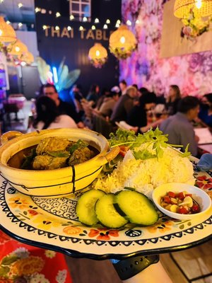 THAI TABLE - Updated November 2024 - 1323 Photos & 490 Reviews - 913 ...