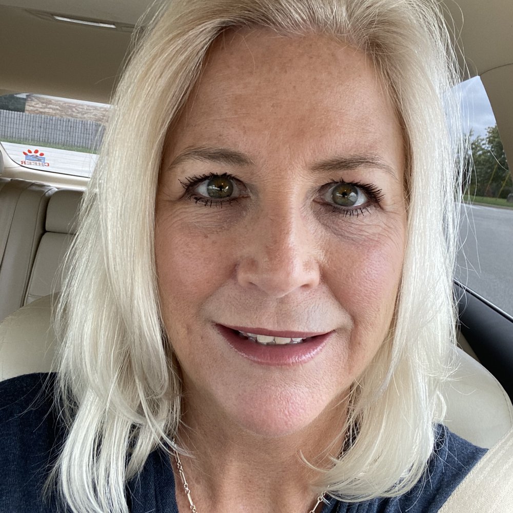 Jennifer Bloss's Instagram, Twitter & Facebook on IDCrawl