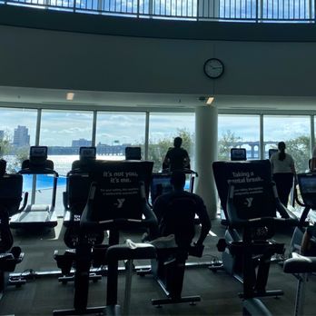 WINSTON FAMILY YMCA - Updated June 2025 - 184 Photos & 73 Reviews - 221 ...