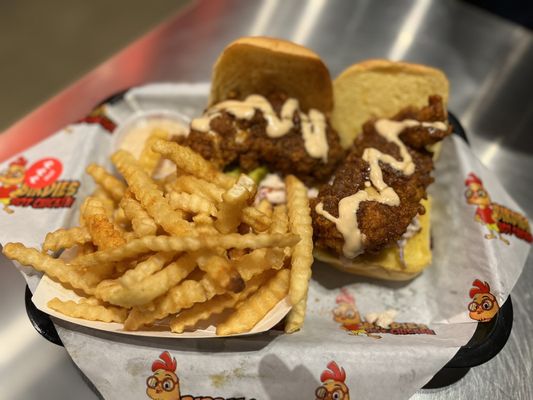 BIRDIES HOT CHICKEN - Updated December 2025 - 54 Photos & 49 Reviews ...