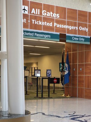 TSA CHECKPOINT MAIN - SPRINGFIELD BRANSON REGIONAL AIRPORT - Updated ...