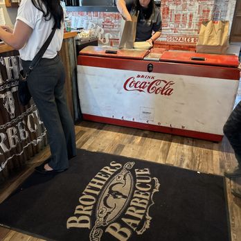 BROTHERS BARBECUE - Updated November 2024 - 1052 Photos & 934 Reviews ...