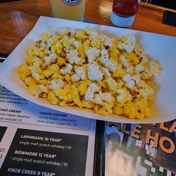 PORTLAND ALE HOUSE - Updated January 2026 - 96 Photos & 71 Reviews ...