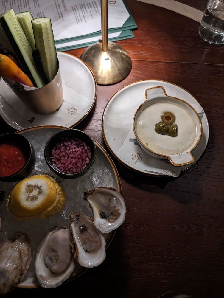 CHELSEA LIVING ROOM - 13 Photos - 243 W 14th St, New York, New York ...