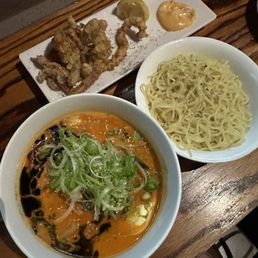 TIGER DEN - Updated January 2026 - 2122 Photos & 1376 Reviews - 9889 ...