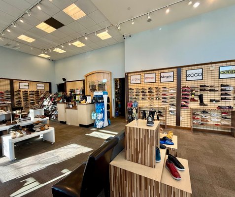 SHOE MILL - Updated July 2025 - 20 Photos & 37 Reviews - 10233 NE ...