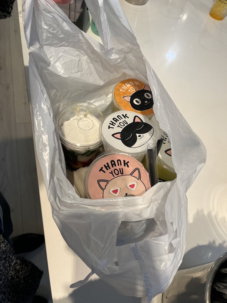 MÍA 102 - Updated December 2025 - 101 Photos & 51 Reviews - 326 SE 82nd ...