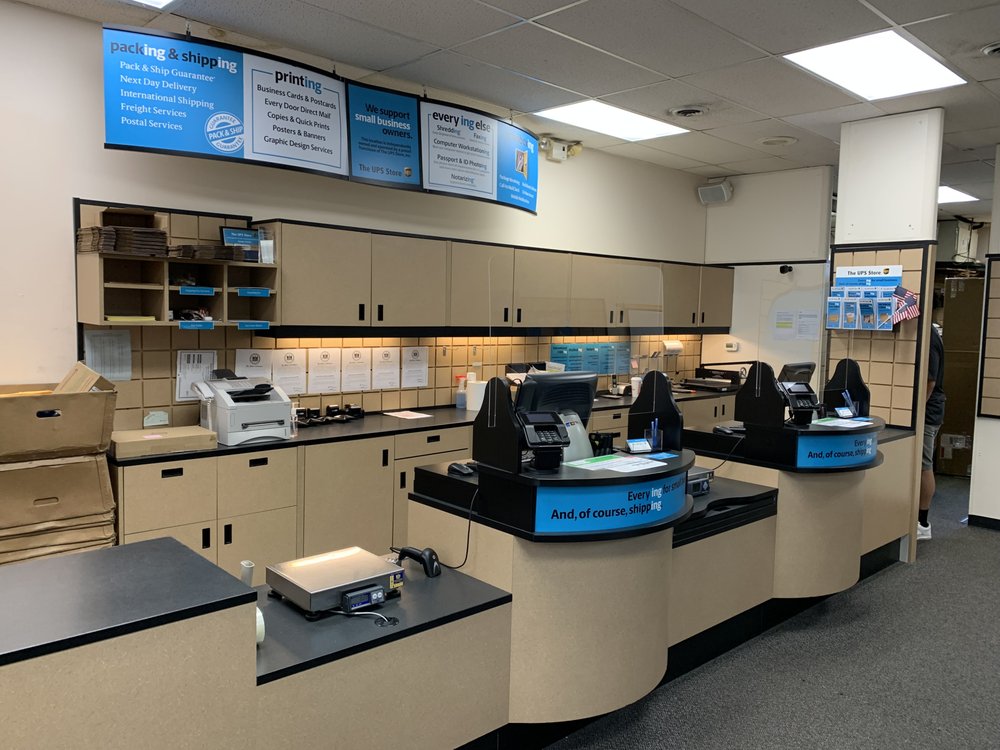 THE UPS STORE - 21 Photos - 40 E Main St, Newark, Delaware - Shipping ...