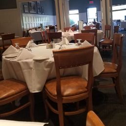 ELIZABETH’S BAR & RESTAURANT - Updated February 2025 - 148 Photos & 131 ...