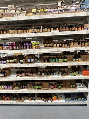 GIORGIOS BEAUTY SUPPLY WAREHOUSE - Updated October 2025 - 15 Photos ...