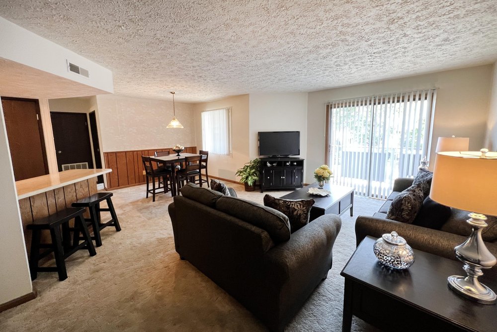 DEVOU VILLAGE - Updated December 2025 - 25 Photos - 1515 Steffen Ct ...