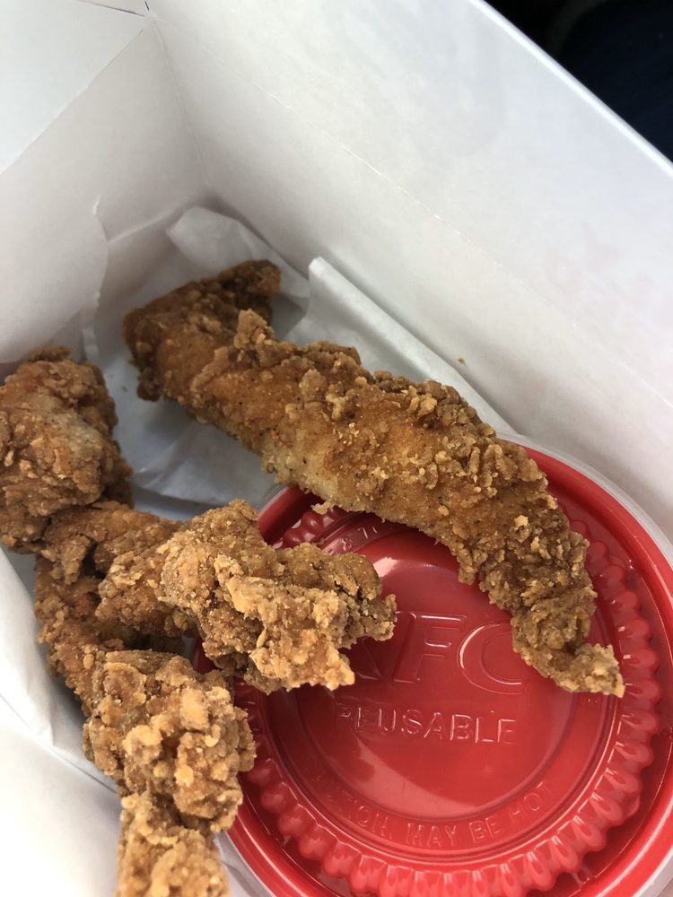 KFC - Updated October 2025 - 22 Reviews - 1990 E Main St, Columbus ...