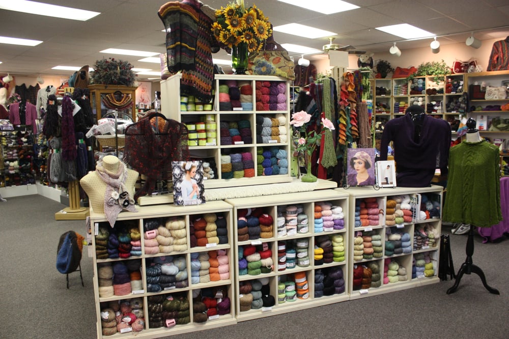 CRAFTY LADY TRIO - Updated December 2025 - 15401 Hall Rd, Macomb ...