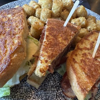 REUNION KITCHEN + DRINK - Updated January 2025 - 294 Photos & 139 ...