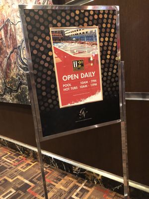 H2O POOL & BAR - Updated December 2025 - 98 Photos & 32 Reviews - 600 ...