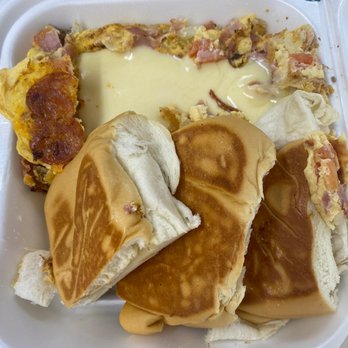 MONCHO PAN - Updated May 2025 - 73 Photos & 61 Reviews - Av. Winston ...