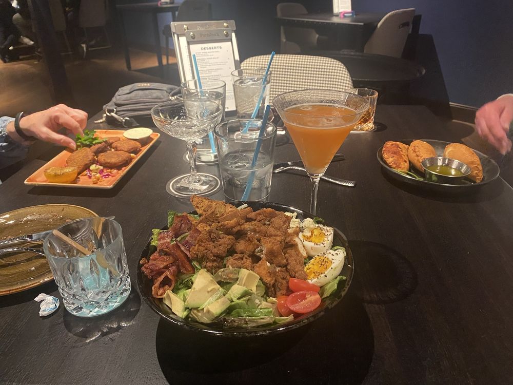 PUTTSHACK - LOUISVILLE - Updated September 2025 - 191 Photos & 77 ...