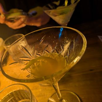 THE RABBIT HOLE - Updated January 2026 - 46 Photos & 40 Reviews - 208 ...