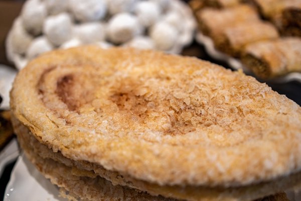 CARMEL BAKERY - 1330 Photos & 983 Reviews - Ocean Ave Between Dolores ...