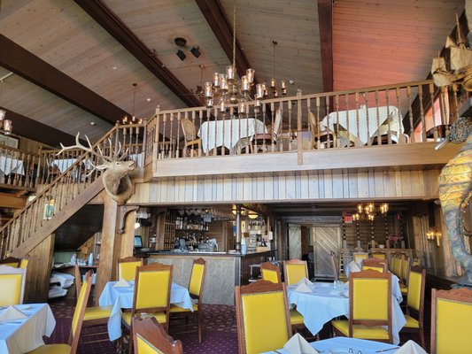 GOLDEN MAST INN - Updated April 2025 - 152 Photos & 152 Reviews - W349 ...