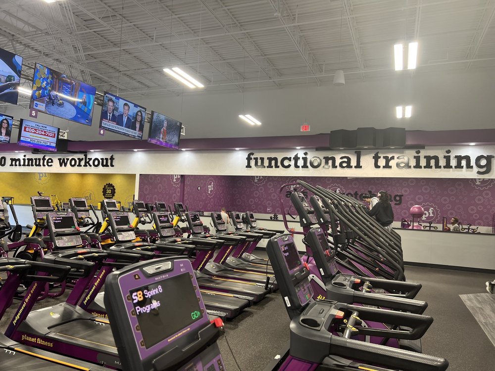 PLANET FITNESS - 14 Photos - 8358 S Orange Blossom Trl, Orlando ...