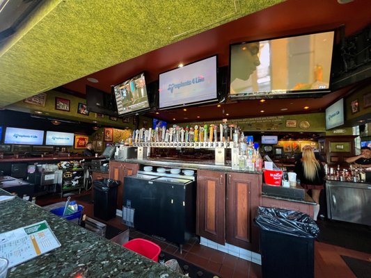 TILTED KILT PUB & EATERY - 631 Photos & 844 Reviews - 1625 W Katella ...