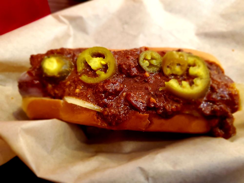 OLD DOMINION DOGGERY & BURGER SHOPPE - Updated May 2024 - 98 Photos ...