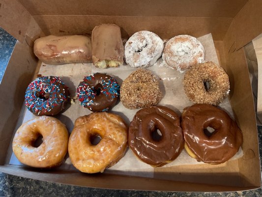 HAPPY DONUTS - Updated September 2025 - 172 Photos & 482 Reviews - 305 ...