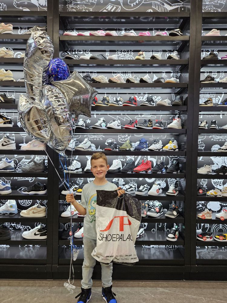 SHOE PALACE - Updated January 2026 - 11 Photos - 3998 B Clairemont Mesa ...