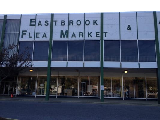 EASTBROOK FLEA MARKET & ANTIQUE MALL - 10 Photos - 425 Coliseum Blvd ...