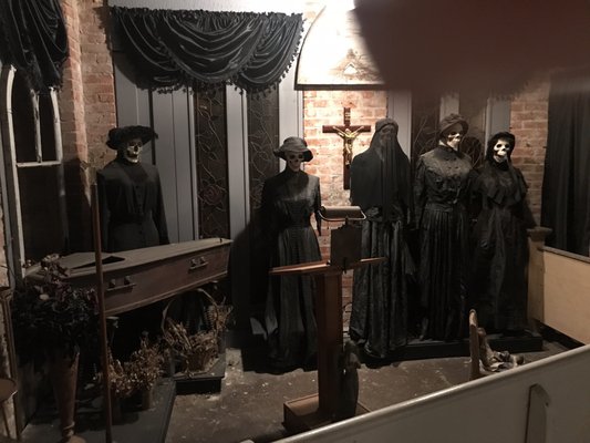 SPOOKED IN SEATTLE GHOST TOURS - 200 Photos & 462 Reviews - 89 Yesler ...