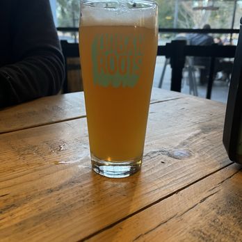 URBAN ROOTS BREWING & SMOKEHOUSE - Updated March 2025 - 1985 Photos ...