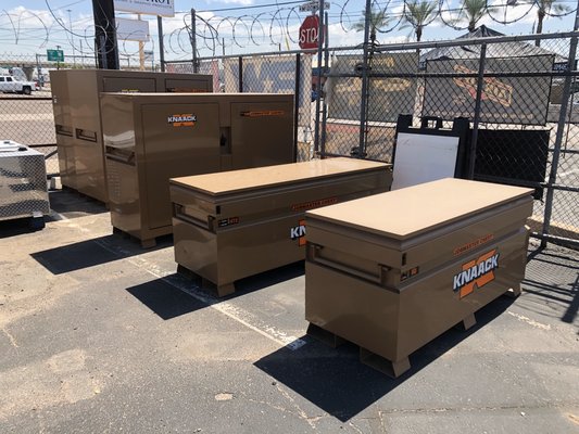 SIMPSON TOOL BOX - Updated August 2025 - 21 Photos - 2440 W Mcdowell Rd ...