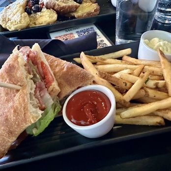 THE COTTAGE - Updated December 2024 - 874 Photos & 697 Reviews - 10029 ...