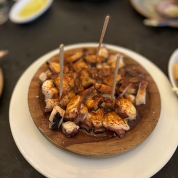 TOMIÑO TABERNA GALLEGA - Updated December 2024 - 1412 Photos & 490 ...