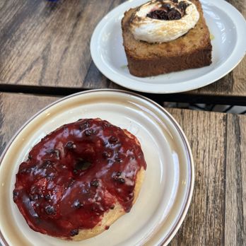 BUNGALOW BY MIDDLE BROW - Updated December 2024 - 526 Photos & 336 ...