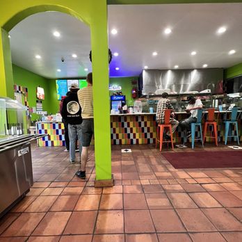 JOHNNY MAÑANAS - OCEAN BEACH - Updated September 2025 - 128 Photos & 99 ...