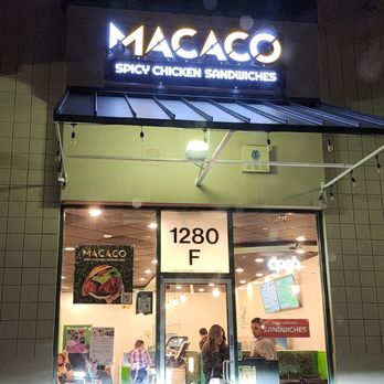 MACACO SPICY CHICKEN SANDWICHES - Updated October 2024 - 46 Photos & 65 ...