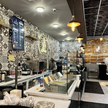 DELAH COFFEE HOUSE - BERKELEY - Updated July 2024 - 102 Photos & 72 ...