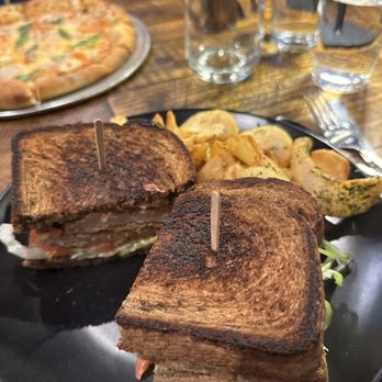 EDELWEISS PIZZA PUB PASTRIES - Updated March 2025 - 365 Photos & 166 ...