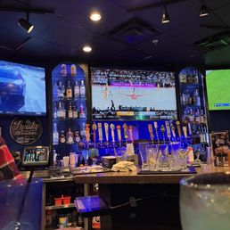 BLUE MOOSE BURGERS & WINGS - Updated October 2025 - 816 Photos & 1285 ...