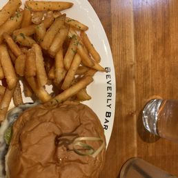 BEVERLY BAR - Updated October 2025 - 723 Photos & 254 Reviews - 434 N ...
