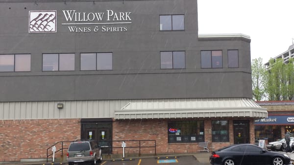 WILLOW PARK WINES & SPIRITS - Updated November 2024 - 24 Photos & 41 Reviews - 10801 Bonaventure ...
