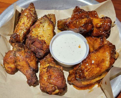 HOOTERS - Updated December 2024 - 44 Photos & 121 Reviews - 10133 North ...